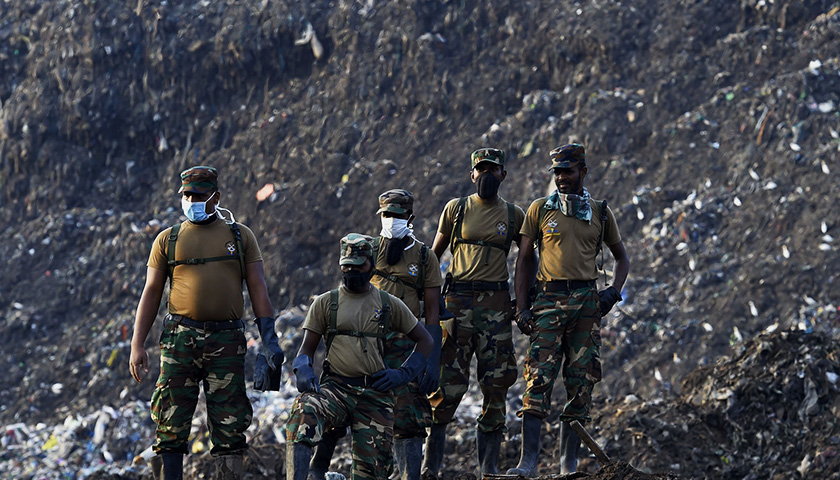 斯里兰卡91米垃圾山坍塌 至少23人丧生|界面新闻 · 天下