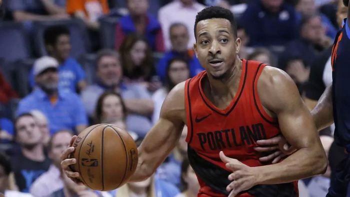 利拉德一人一城关键：CJ麦克勒姆|界面新闻 · JMedia