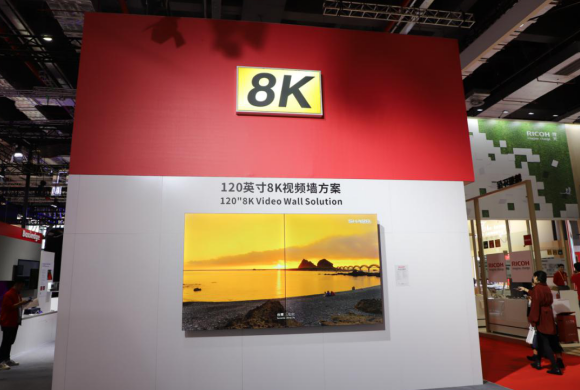 第二届进博会：夏普百年技术实力尽“显”|界面新闻