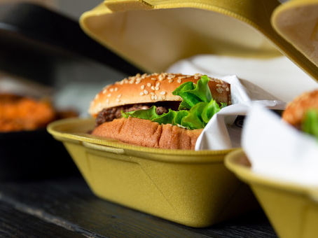 美团一季度同比扭亏为盈，收入586亿元|界面新闻