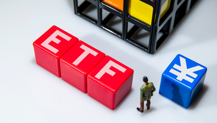 国证半导体芯片指数强势拉升，半导体龙头ETF(159665)上涨1.96%|界面新闻