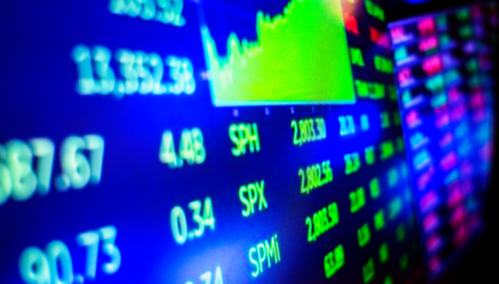 低吸时点到来？首批科创板人工智能ETF(588930)今日微跌1.02%，寒武纪涨2.03%|界面新闻