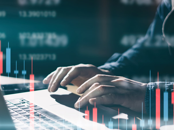 DeepSeek R1 模型小版本升级，数字经济ETF(560800)涨超1%|界面新闻