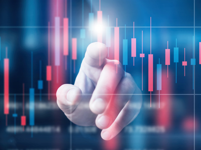 半导体产业ETF(159582)冲击7连涨，机构建议把握半导体国产替代主线|界面新闻