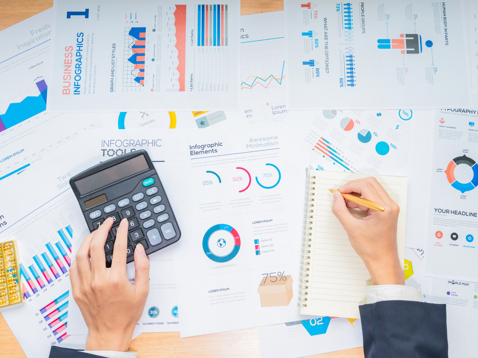 AI大模型持续迭代，Kimi发布K2模型，科创AIETF(588790)最新规模创新高，近5日“吸金”超6500万元|界面新闻